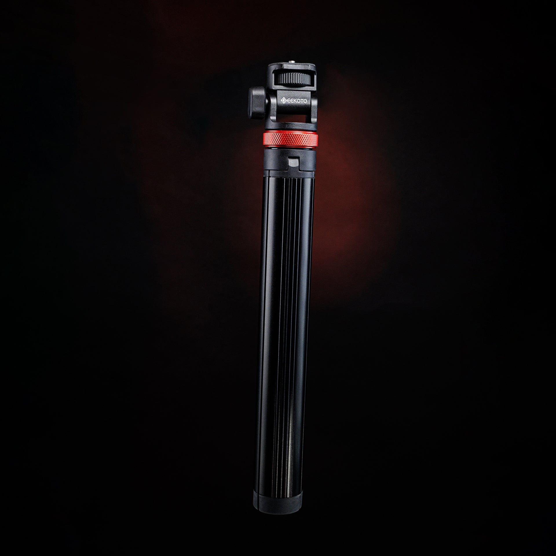Geekoto DP43 | Telescopic IRL Streaming Kit for Creators